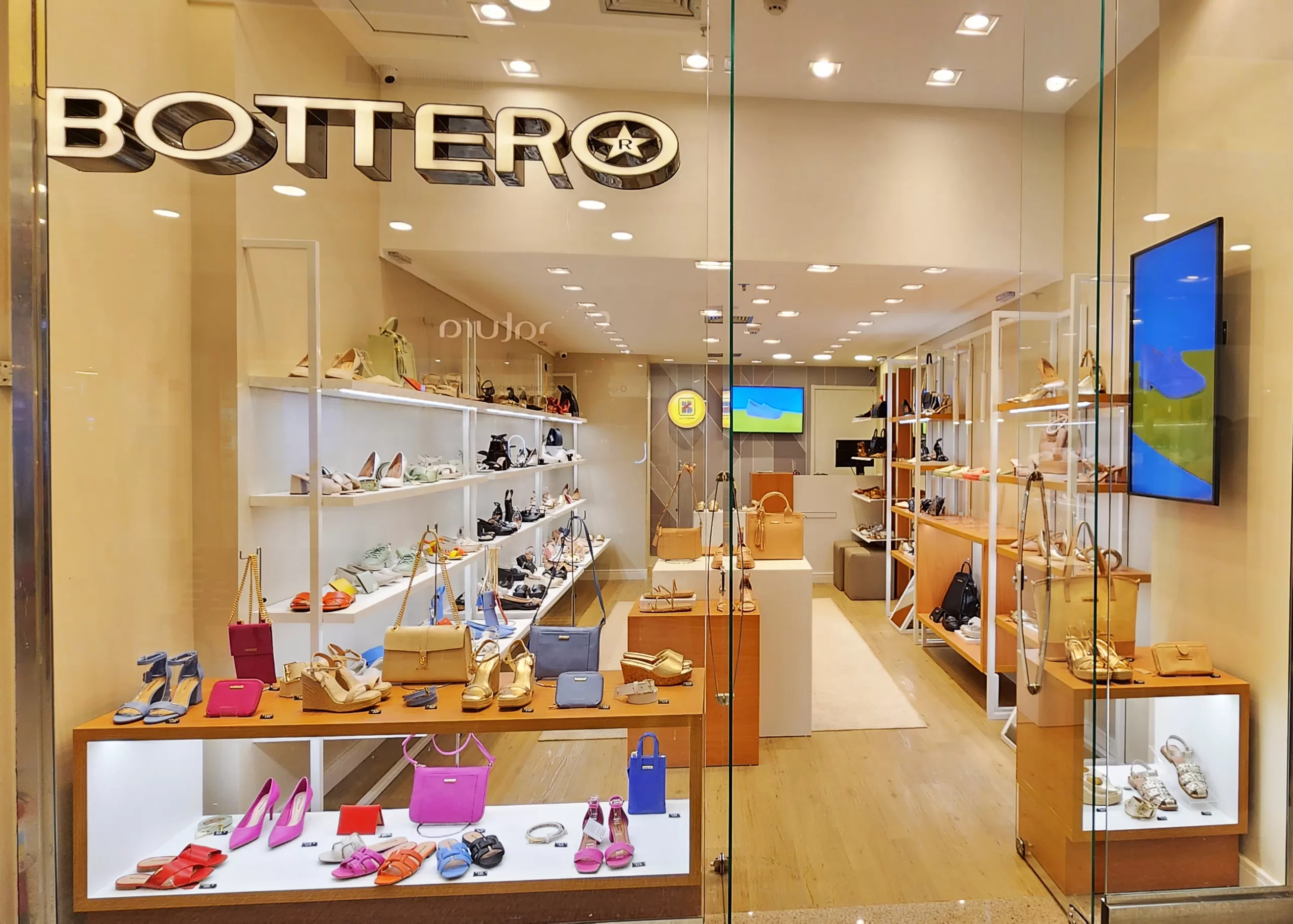 Jundiaí recebe primeira franquia da Calçados Bottero - Expresso Popular